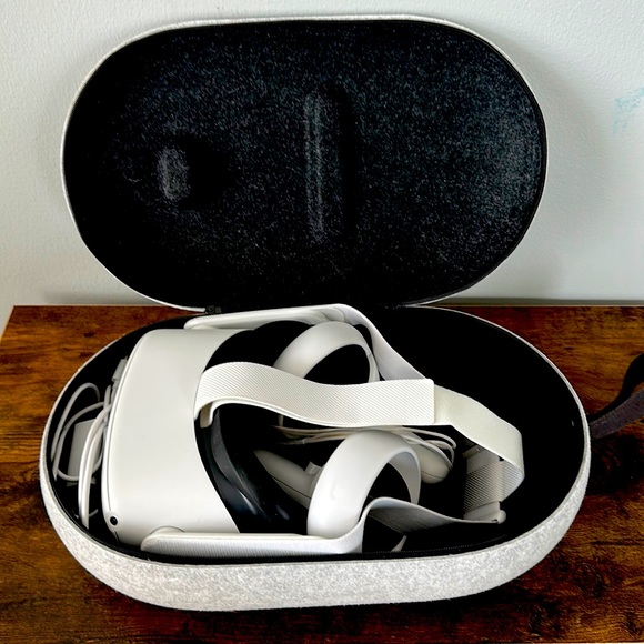 VR, AR & Accessories | Oculus 2 Vr Headset And Case | Poshmark